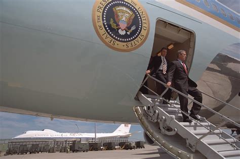 A Look Inside The Stratcom Bunker Used By Bush On 9 11