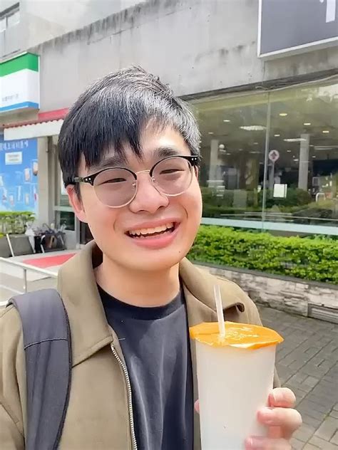 大江大海江大海大江大海江大海 江大海 大江大海 搞笑 Funny 迷因 搞笑视频 熱門 Memes 中央 松果餐廳