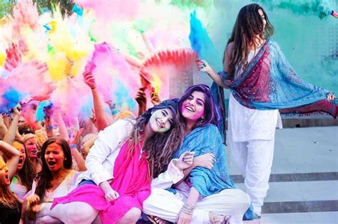 Holi Outfit Ideas 2023 What To Wear At Holi Festival
