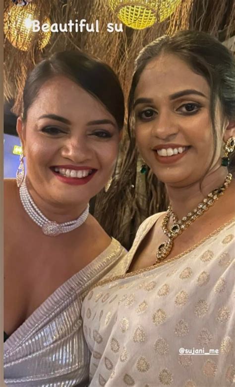 නංගිගේ කසාදෙ සාක්කියට අත්සන් කළේ ලොකු අයියා බිමල් ජයකොඩි චූටි