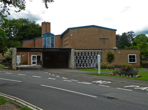 Worcester Crematorium © Chris Allen Cc By Sa 2 0 Geograph Britain And Ireland