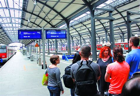 Smooth Moves Relocation Readiness Revamps Resilience Programs Article The United States Army