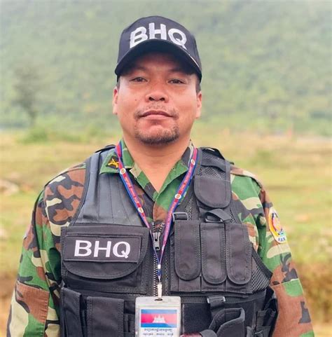 នាយឧត្តមសេនីយ៍ ហ៊ីង ប៊ុនហៀង មេបញ្ជាការដ្ឋានអង្គរក្ស ធ្វើលិខិតភ្លាមៗស្នើដក លោក សាន្ត ប៊ុនធឿន និង