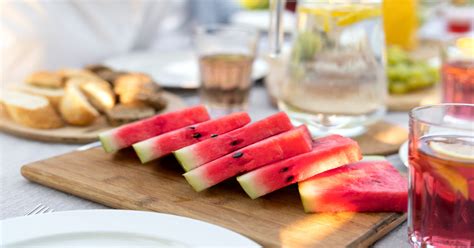 Choosing Efficient Watermelon Slicer For Restaurants FLEBLE