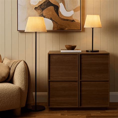 Porto Metal Table Lamp For Modern Homes Mocka