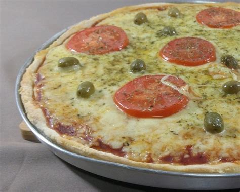 Pizza massa feita fermento em pó Receitas Pra Você