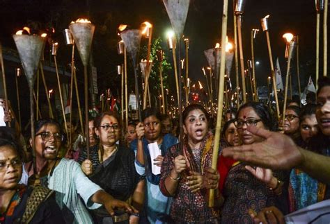Kolkata Protests कोलकाता में फिर सड़कों पर उतरे डॉक्टर संदीप घोष को