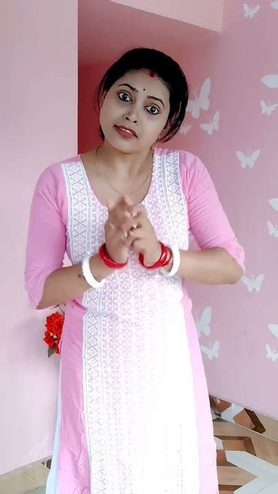 তুই তো হাতে ধৱে দেখচ্ছিস আৱ আমি তো কিনে দেখিছি🧿shortsyoutubeshorts