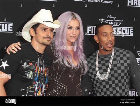 Brad Paisley Kesha Christopher Ludacris Bridges Attends The World