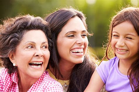 Noticia La Mayoría De Los Padres Hispanos Hablan Español Con Sus