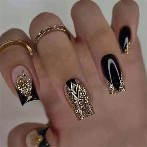 Black Red And Gold Nails