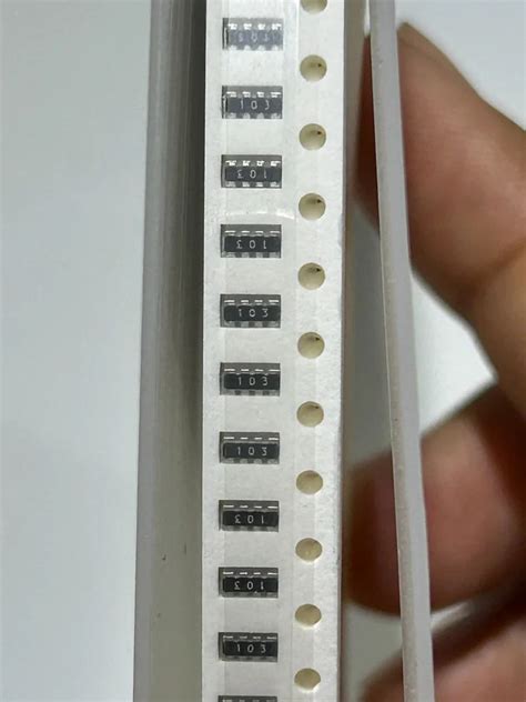 1 8w Smd Resistor Network For Electronic Circuits At ₹ 0 5 Piece In Mumbai