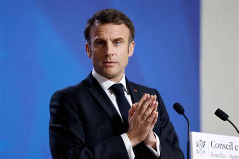 Réforme Des Retraites Emmanuel Macron Se Déclare à La Disposition