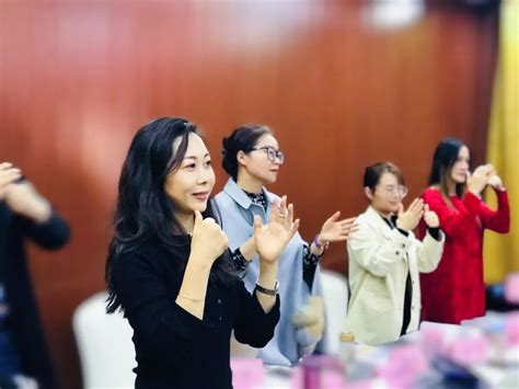 国企案例企业心理健康师队伍培训项目最好的爱来自身边 经典案例 中盟心理EAP