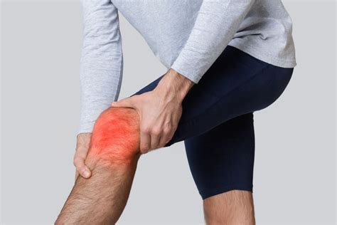 کیست بیکر زانو؛ علت‌ها، علائم و روش‌های درمان دکتر رمضان‌پور