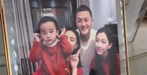李亚鹏妻子晒全家福，李嫣温馨同框，海哈金喜称和嫣儿是好姐妹腾讯新闻