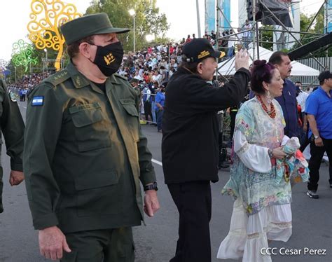 Desfile Militar “pueblo Ejército” En Saludo Al 43 Aniversario De