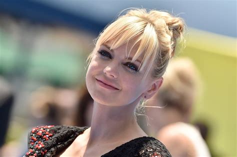 Anna Faris Once Shared That She Felt ‘humiliated Doing Her First Nude