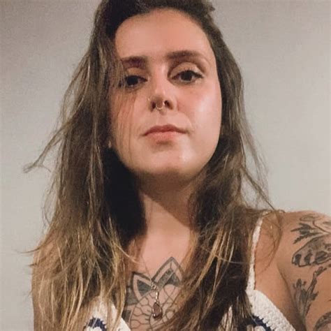 Rafaela Neves Luis Elasrafaela • Threads Say More