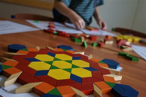 Tangram Montessori Guide D Achat Univers Montessori
