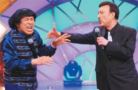 潰堤！xxx見到豬哥亮遺體淚喊「這句話」埋怨自己當初做了「這件事」一直自責在心 Enews新聞網