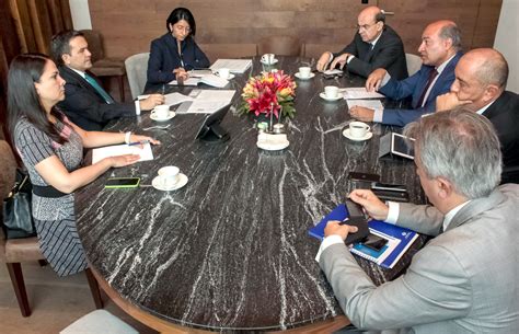 2016 oct 04 Reunión del Secretario de Economía con el Presidente del