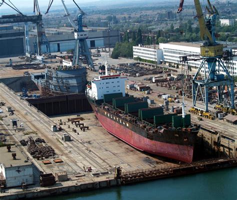 Zaliv Shipbuilding plant of the name B.E. Butomi - Russian Defense Industry