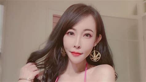 爭台灣第一av女優！吳夢夢反擊了 嗆娃娃：踩著我往上爬