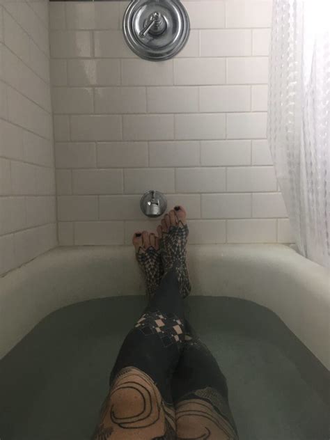 Laura Grace Feet