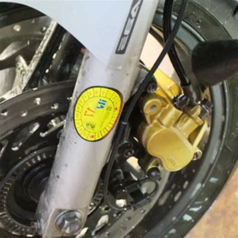 Consejos útiles Para Limpiar Las Llantas De Tu Motocicleta Kmoto