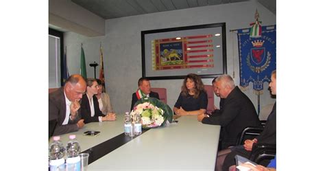 Илияна Йотова Европа трябва да направи повече за страните от външните си граници