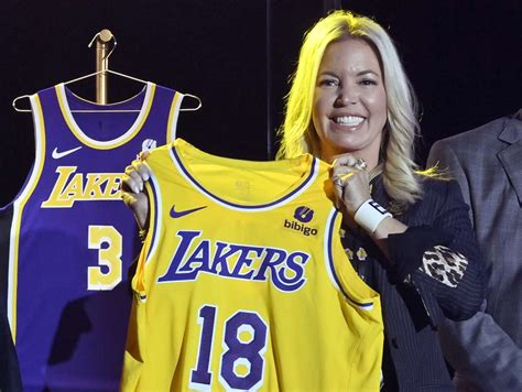 Jeanie Buss Nova šefinja Luke Dončića Je Nekoč Odvrgla Cunjice Za