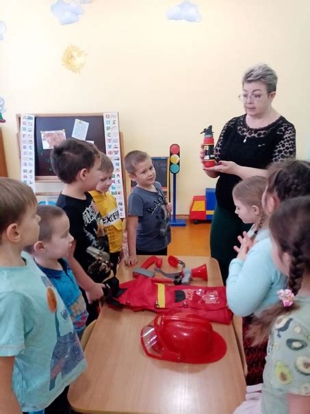 Накануне дня рождения огнетушителя 06 02 2024 в группе Грибочки