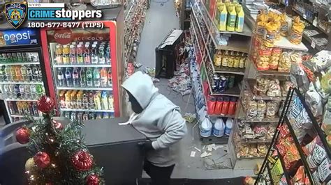 Robbery Crew In Nyc Stole Atms Cash From 49 Stores Across City Police