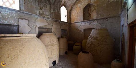 خانه پیرنیا نایین موزه‌ مردم شناسی کویر ره بال آسمان