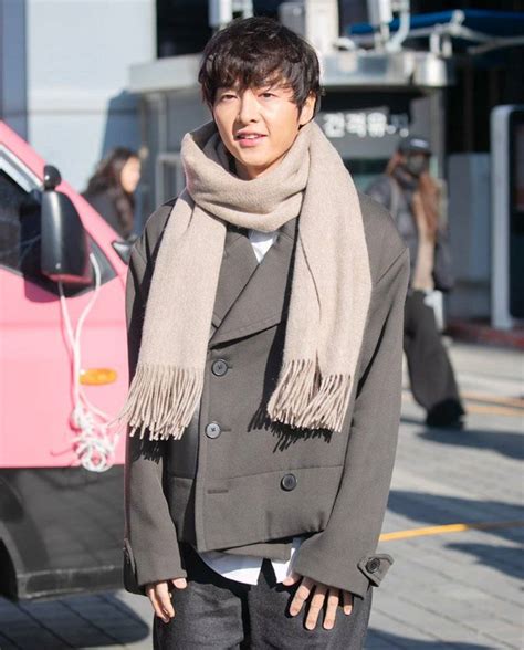 올해 40살 찍은 송중기 최근 와꾸 상태