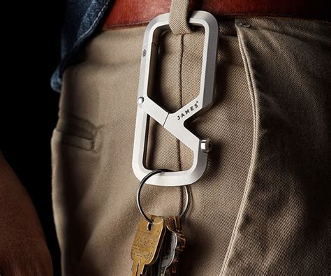 The Wesn Cb Is A Sleek Titanium Carabiner