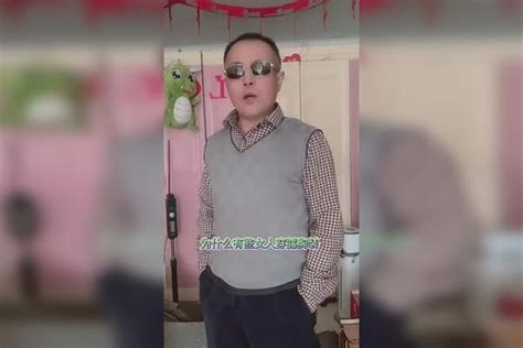 搞笑视频纯粹娱乐请勿联想祝大家笑口常开