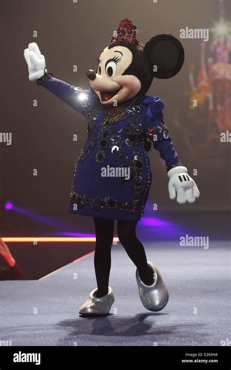 Disneyland Paris 20º Aniversario Designer Desfile De Los Sueños Que