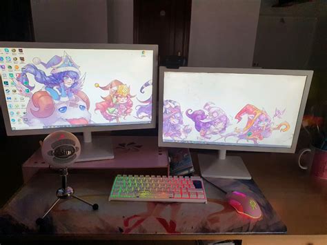 Finally Finished My Set Up I Am So In Love With It Makes Me So Happy To Sit At My Desk R