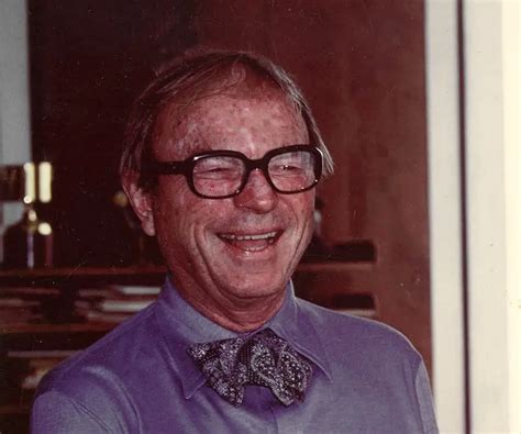 Chuck Jones Film Maker Birthday Facts Chuck Jones Biography