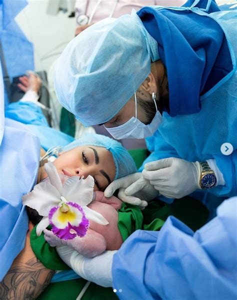 Nació Cattleya la hija de Anuel y Yailin Primera Hora