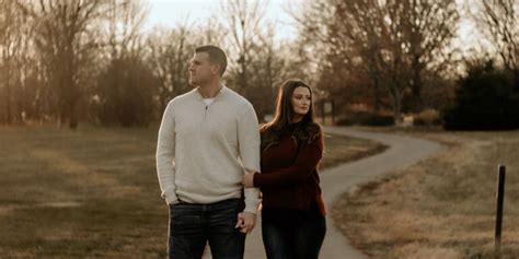 Alexis Hatmaker And Zach Denniss Wedding Website The Knot