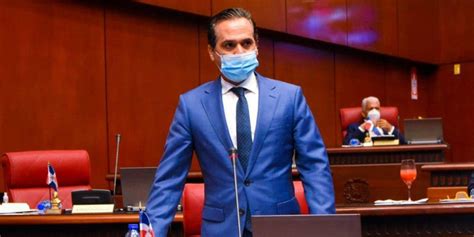 Valiente Y Firme Respuesta Doctora Al Senador Del Prm Iván Silva