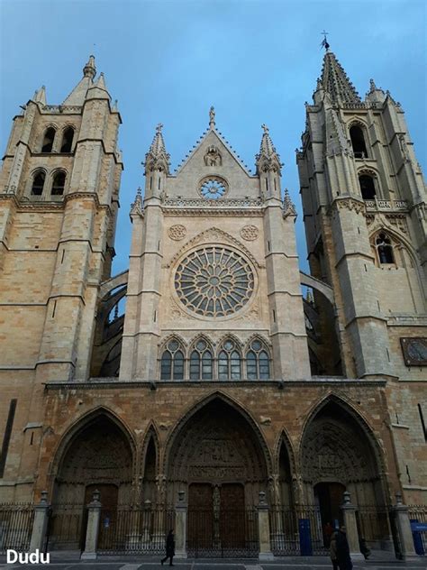 Fachada de la Catedral de León La Pulchra Leonina por Dudu