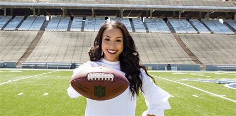 Nicole Lynn First Female Agent To Represent A Top Nfl Athlete By