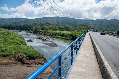 10 Tips To Know Before Visiting The Costa Rica Crocodile Bridge