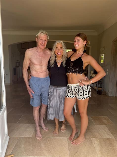 Brix Smith Starts Feet