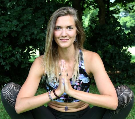 Anna Klein Om My Yoga