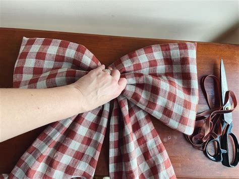 DIY Oversized Festive Bows From The Thread Maker In London Remodelista